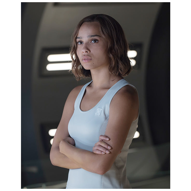 Zoë Kravitz Autographed 2014 Divergent Christina 8x10 Photo Pre-Order – Celebrity Authentics