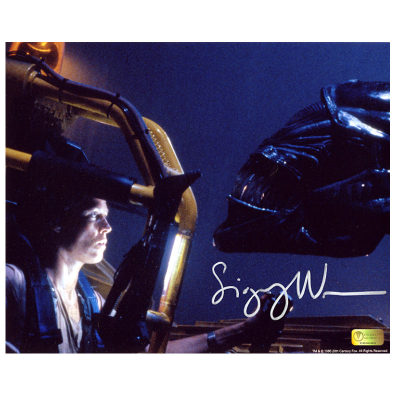 Sigourney Weaver Autographed Aliens Face Off 8x10 Photo – Celebrity Authentics
