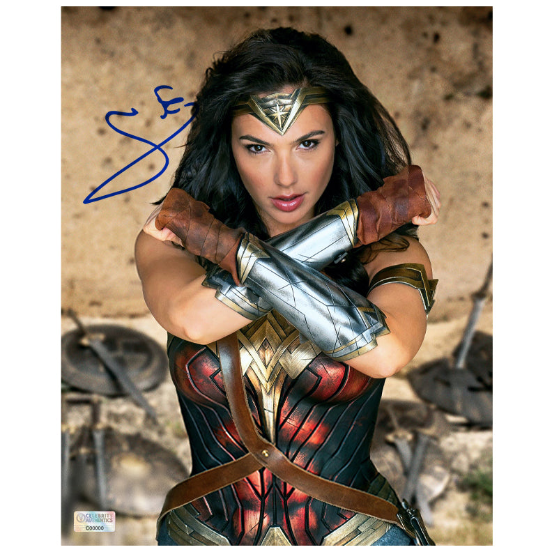 Gal Gadot Autographed 2017 Wonder Woman Warrior 8x10 Photo – Celebrity Authentics