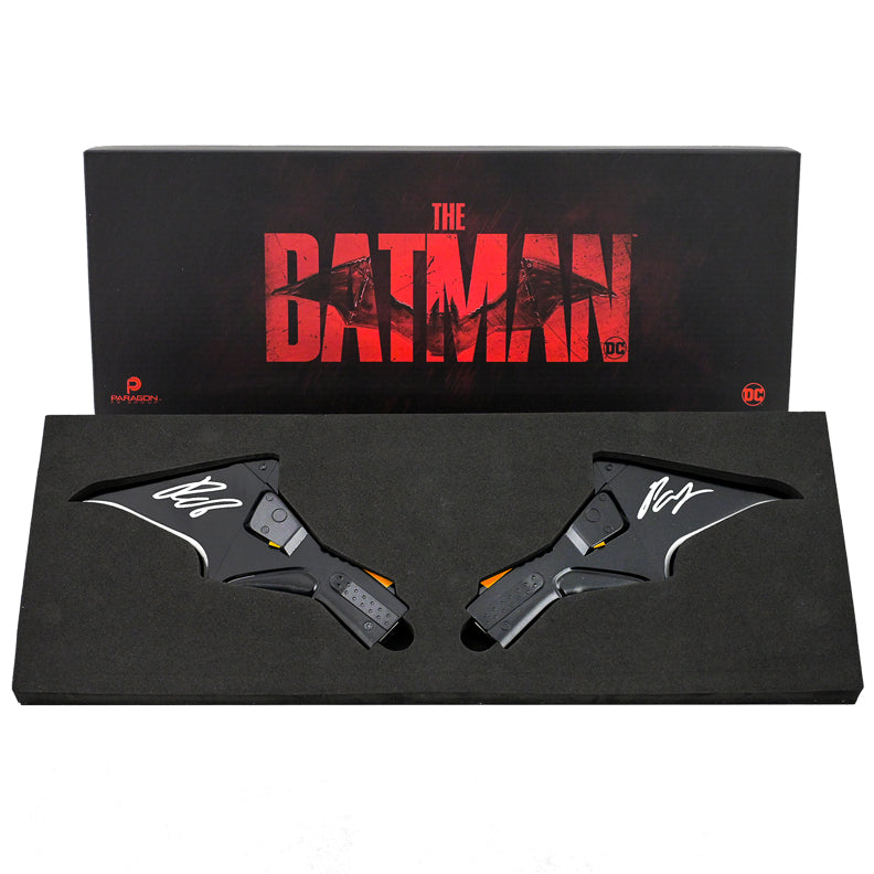 Robert Pattinson Autographed Paragon The Batman The Glyph Batarang Lim ...